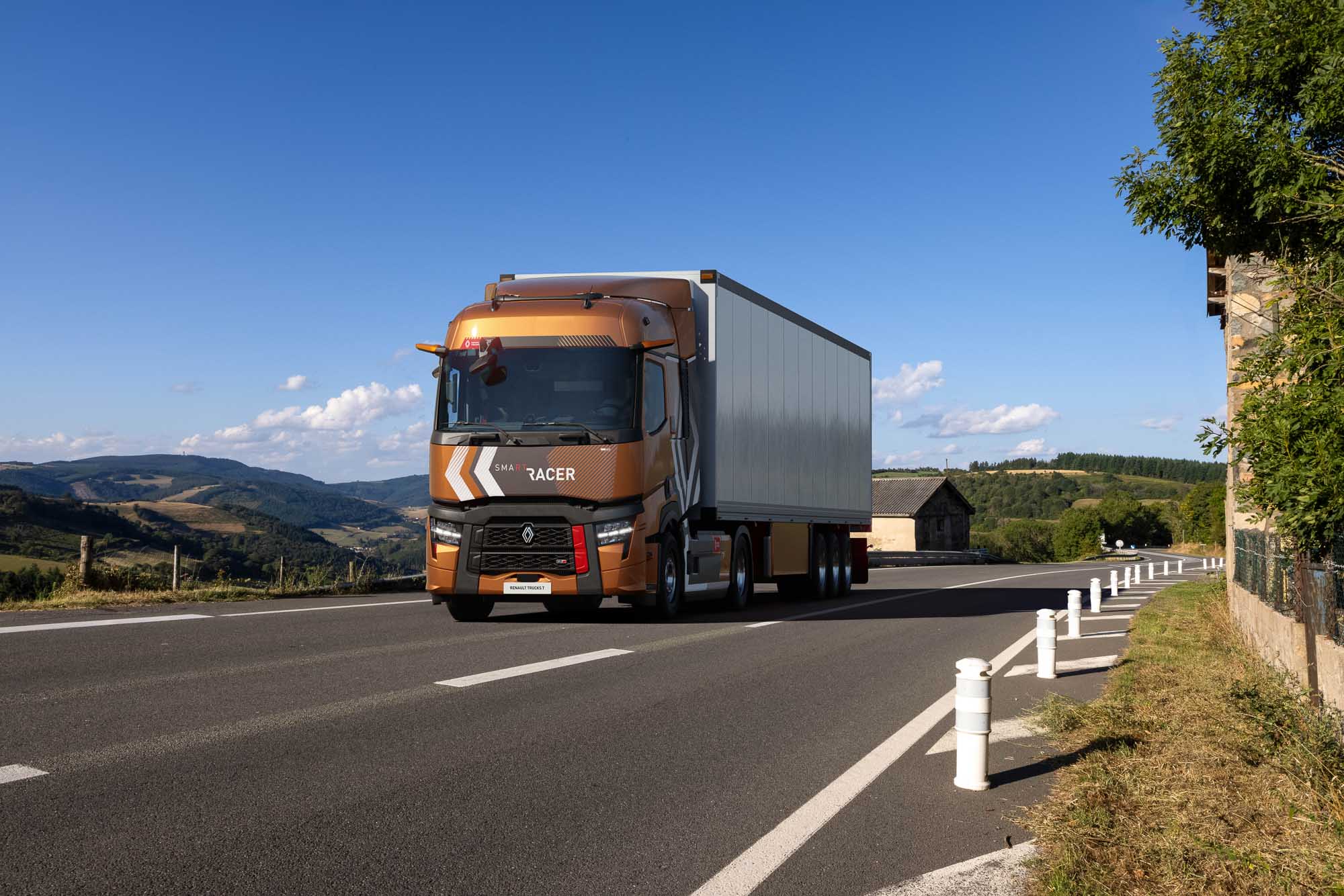 Fuel Consumption Reduced by Up to 14%, Enhanced by Digital Rearview ...